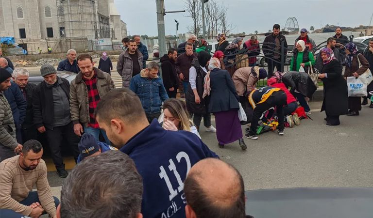 Trabzon Moloz'da feci kaza! Otomobil iki kişiyi savurdu